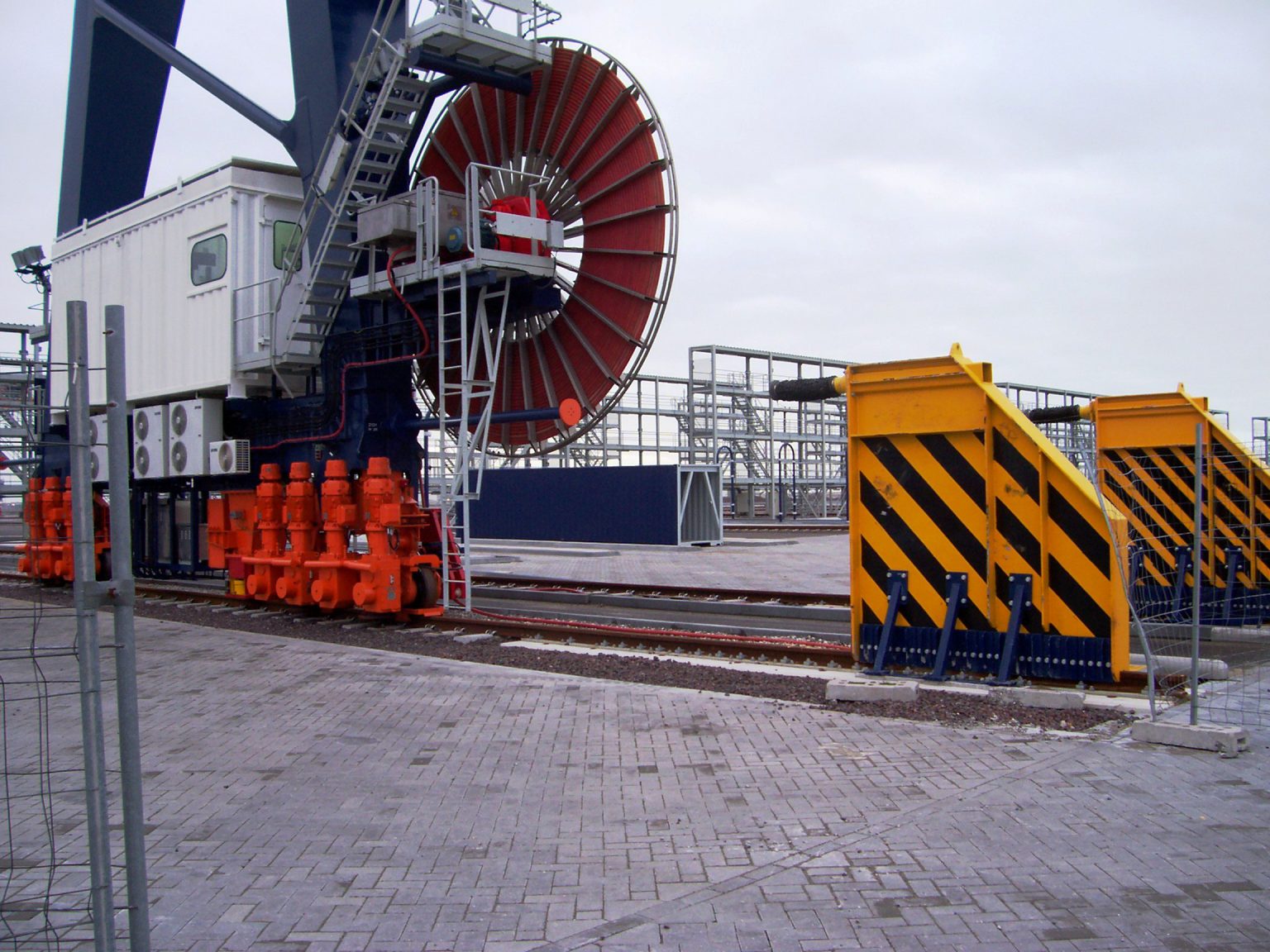 Crane buffers | Bemo Rail expert in Rail Technology