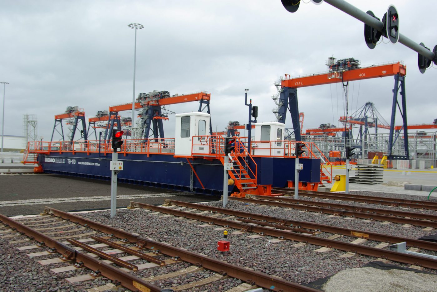 Train traverser | Bemo Rail expert in Shunting Technology