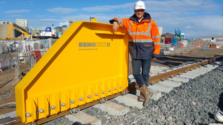 Crane buffers | Bemo Rail expert in Rail Technology