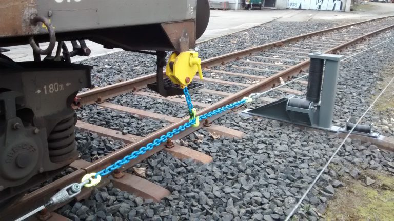Shunting winches | Bemo Rail expert in Shunting Vehicles